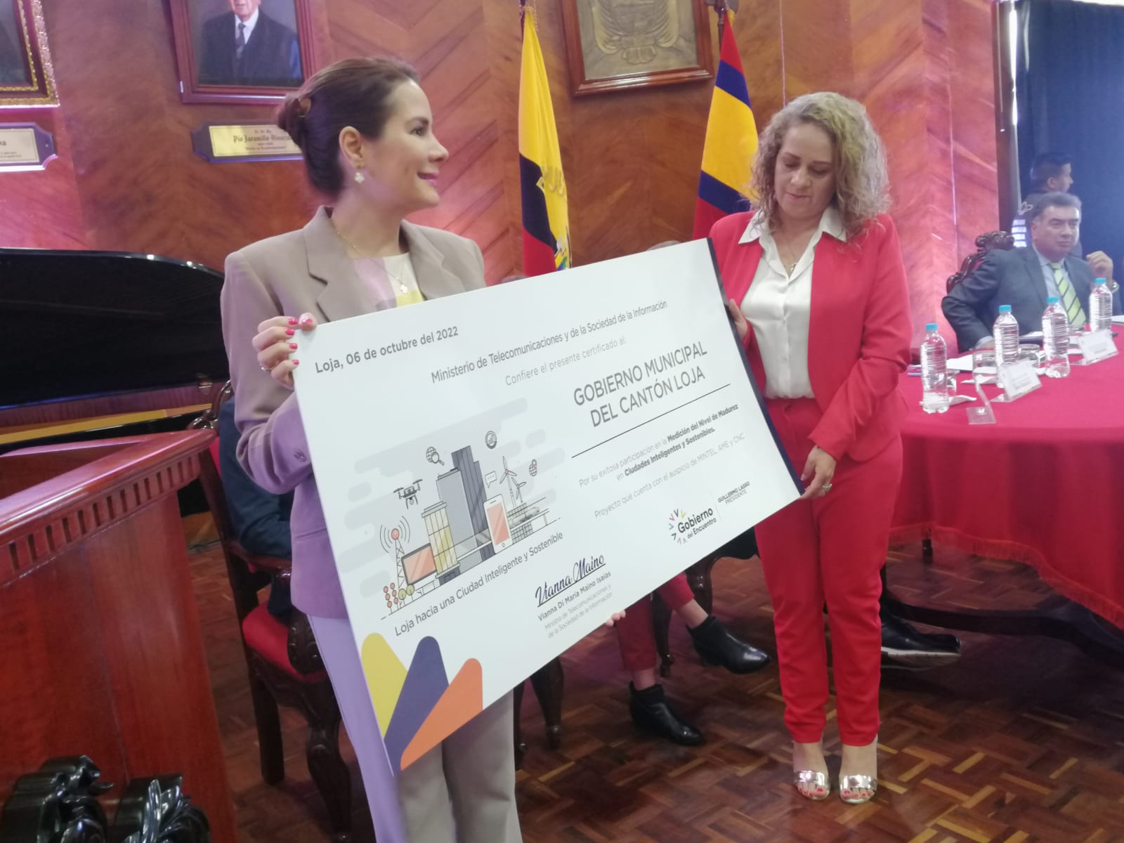 Ministra de Telecomunicaciones reconoce a Loja como futura urbe ... Ministra de Telecomunicaciones reconoce a Loja como futura urbe ...